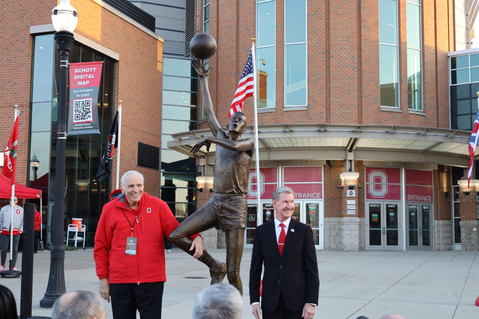 OSU Unveils Statue of Hall of Famer Jerry Lucas – New Americans MagazineNew Americans Magazine